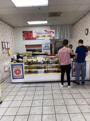 DONUT PLACE - Updated September 2025 - 21 Photos & 27 Reviews - 2041 ...