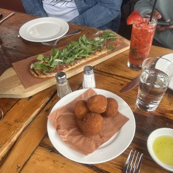 MORANDI - Updated May 2025 - 660 Photos & 884 Reviews - 211 Waverly Pl ...