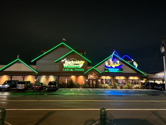 DOCKSIDE WILLIES - Updated December 2025 - 260 Photos & 204 Reviews ...