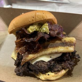 PAPI SMASH’D BURGER - Updated December 2025 - 342 Photos & 188 Reviews ...