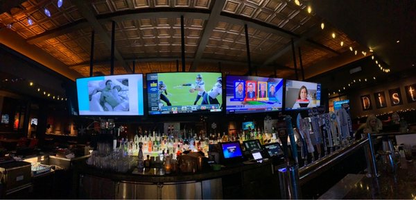 DISTILL A LOCAL BAR - 378 Photos & 477 Reviews - 4830 W Pyle Ave, Las ...