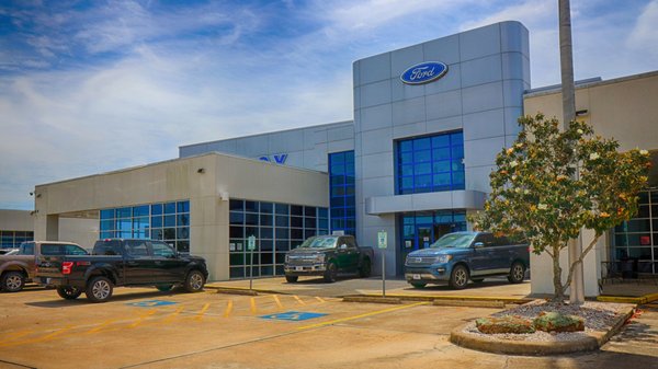 LEGACY FORD OF ROSENBERG - Updated December 2025 - 54 Photos & 148 ...