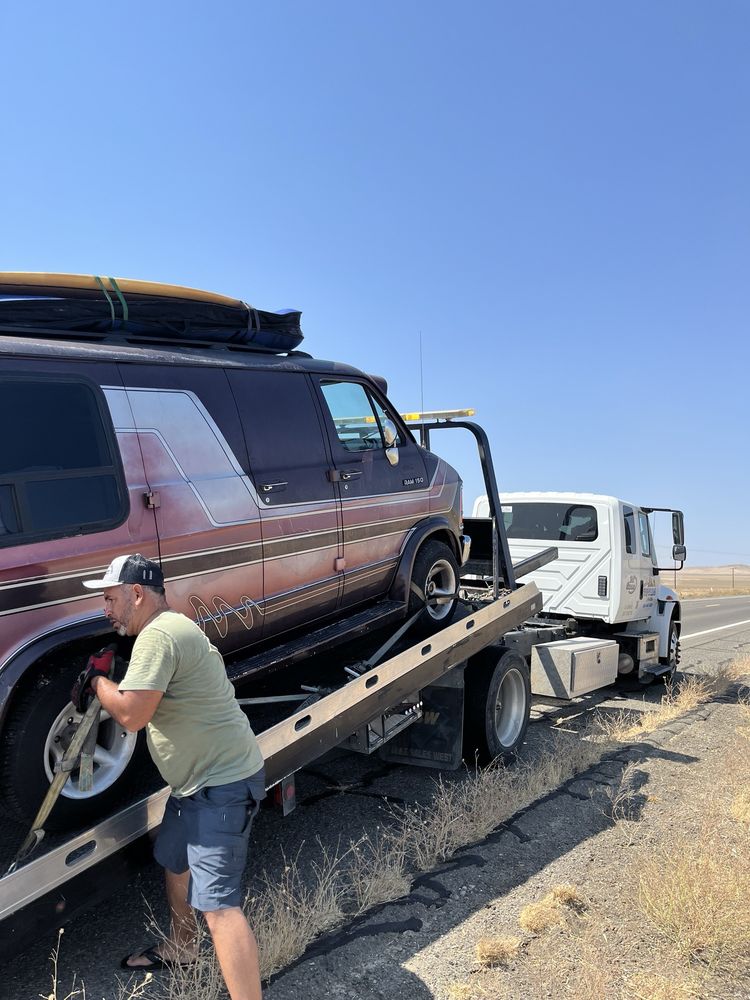 HILLS TOWING SERVICE - Updated May 2025 - 39 Photos - Lost Hills, California - Towing - Phone ...