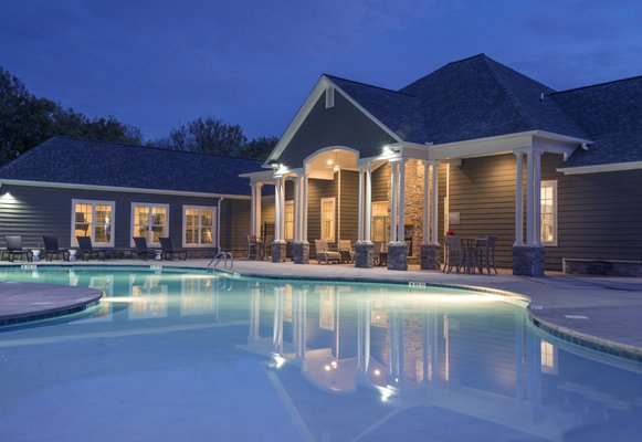 THE RIDGE AT HAMILTON CROSSING APARTMENTS - Updated January 2026 - 35 ...