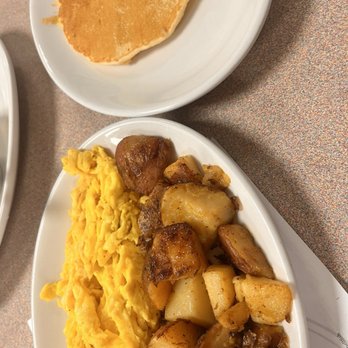 SAM’S COUNTRY KITCHEN - Updated December 2025 - 136 Photos & 152 ...