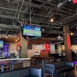 HAWG HEAVEN BBQ & GASTRO PUB - Updated December 2025 - 249 Photos & 147 ...