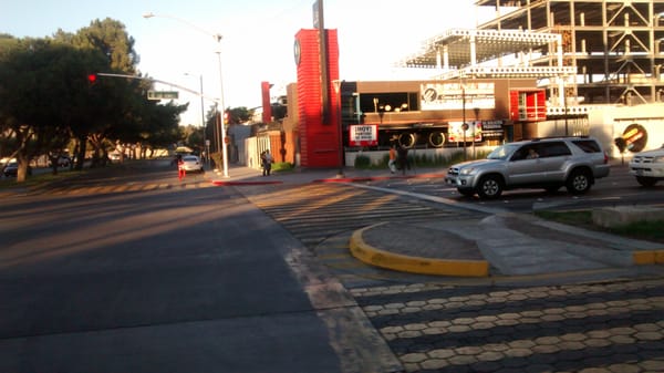 LE CONTEINER - Updated December 2025 - 29 Photos & 26 Reviews - Paseo ...