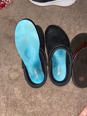 HAPPY FEET PLUS - Updated July 2024 - 52 Photos & 25 Reviews - 1453 ...