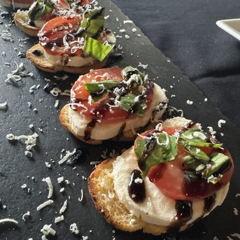 LABAS SEAFOOD STEAK & WINE BAR - Updated May 2025 - 175 Photos & 70 ...