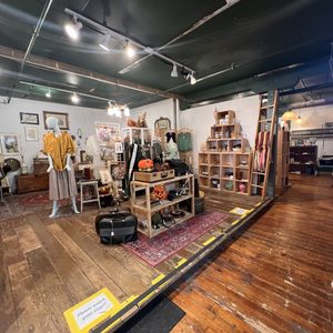 THE ECLECTIC CHIC - Updated December 2025 - 48 Photos & 14 Reviews ...