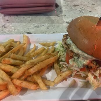 423 MAIN BAR GRILL & ROOFTOP - Updated December 2025 - 71 Photos & 73 ...