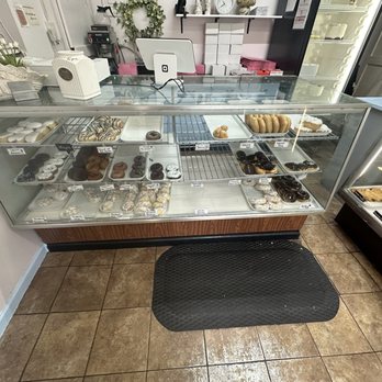 DAISY CAKES BAKERY - Updated December 2025 - 21 Photos - 3738 Jefferson ...