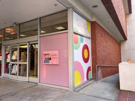 USC BOOKSTORES - Updated December 2025 - 160 Photos & 116 Reviews - 840 ...