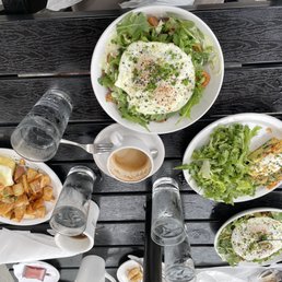 MAGPIE DINER - Updated December 2025 - 255 Photos & 198 Reviews - 85 ...