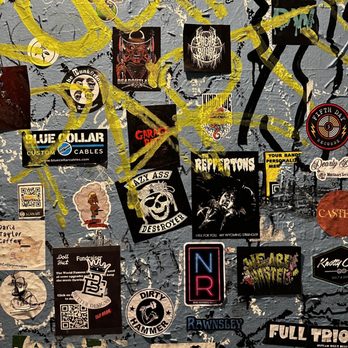 DOLL HUT - Updated January 2026 - 164 Photos & 90 Reviews - 107 S Adams ...