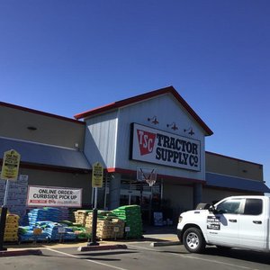 TRACTOR SUPPLY - Updated January 2026 - 648 W Riggin Ave, Visalia ...