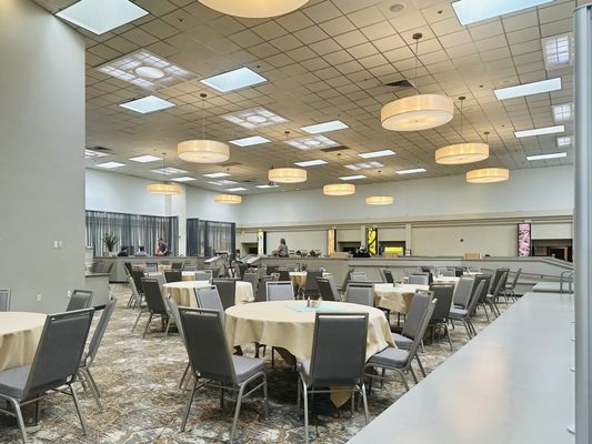 HOLIDAY INN - Updated August 2025 - 66 Photos & 86 Reviews - 25425 SW ...