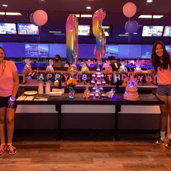 AMF SYOSSET LANES - Updated October 2025 - 178 Photos & 77 Reviews ...