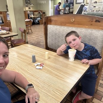 HANDI-MART FAST FOODS - Updated December 2025 - 13 Photos & 25 Reviews ...