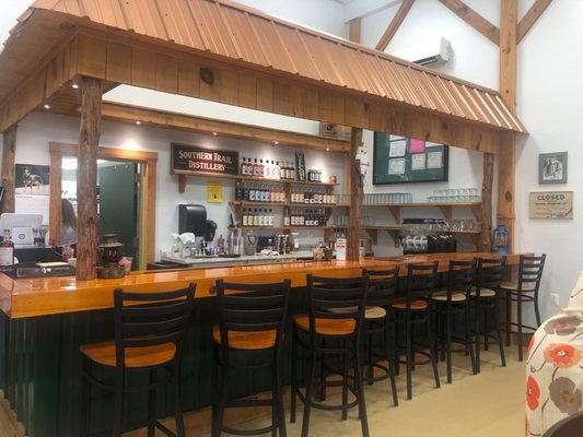 SOUTHERN TRAIL DISTILLERY - 27227 Morganza Turner Rd, Mechanicsville ...