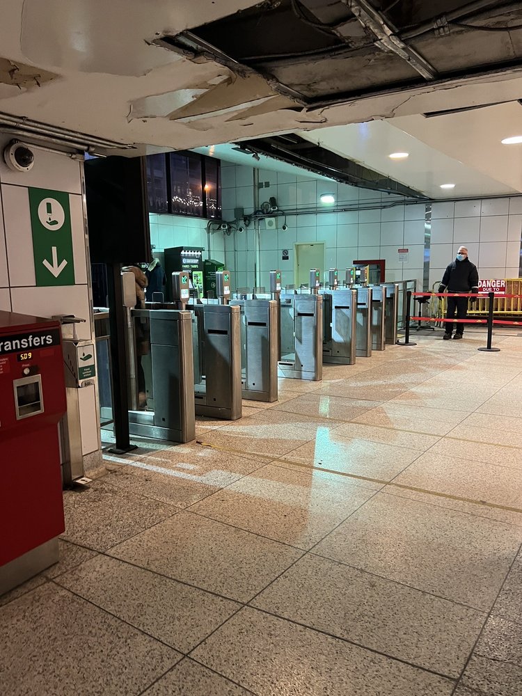 TTC EGLINTON STATION - Updated April 2024 - 32 Photos & 11 Reviews ...