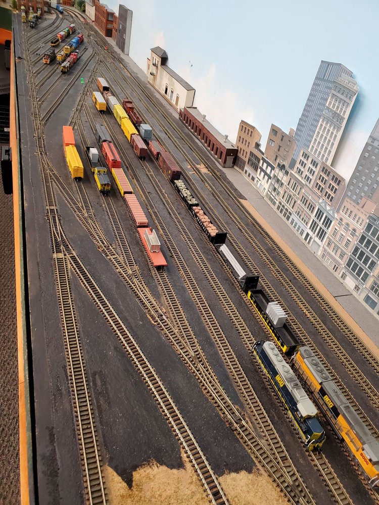 PAPA BEN’S TRAIN PLACE - 34 Photos & 13 Reviews - Hobby Shops - 4007 ...