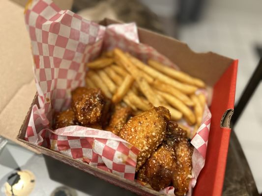 WING SNOB - Updated January 2026 - 23 Photos & 33 Reviews - 125 N ...