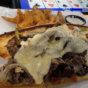 FLOWING TIDE PUB 9 - Updated December 2025 - 161 Photos & 129 Reviews ...