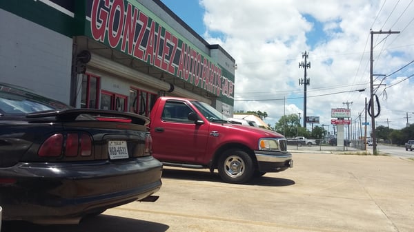 GONZALEZ AUTO PARTS - Updated August 2025 - 10 Photos - 3518 Culebra Rd ...