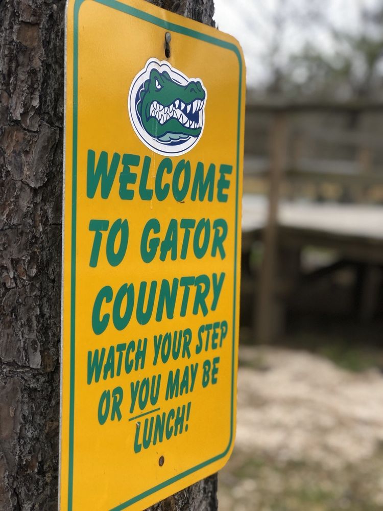 GATOR COUNTRY - 208 Photos & 69 Reviews - 21159 Fm 365 Rd, Beaumont ...