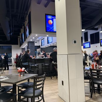 FRIENDLY RED’S TAVERN - Updated December 2025 - 16 Reviews - 48 Lowell ...