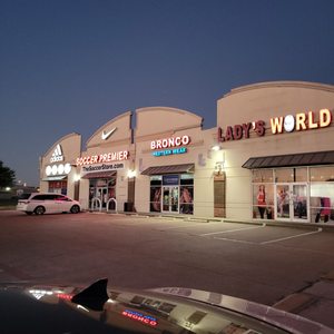 FLEET FEET - Updated October 2025 - 36 Photos & 29 Reviews - 11811 ...