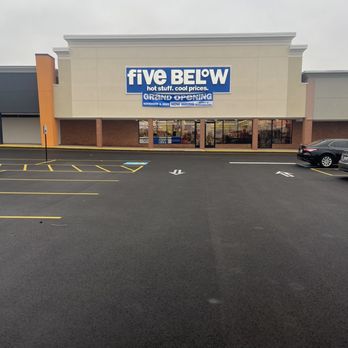 FIVE BELOW - Updated October 2025 - 5316 A Bardstown Rd, Louisville, Kentucky - Discount Store ...