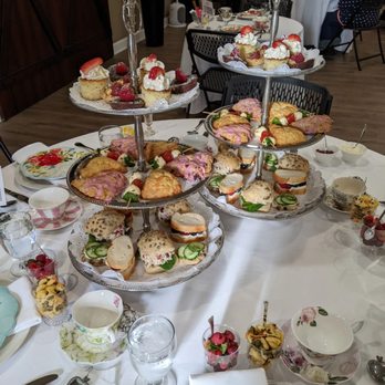 FABLED TABLE - Updated December 2025 - 49 Photos & 12 Reviews - 1400 ...