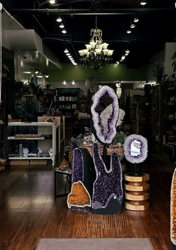 EARTHS ELEMENTS - Updated October 2025 - 15 Photos - 200 Main St ...