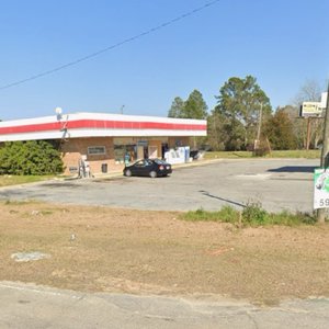 LEE & PICKELS DRUGS - Updated June 2025 - 302 E Screven St, Quitman ...