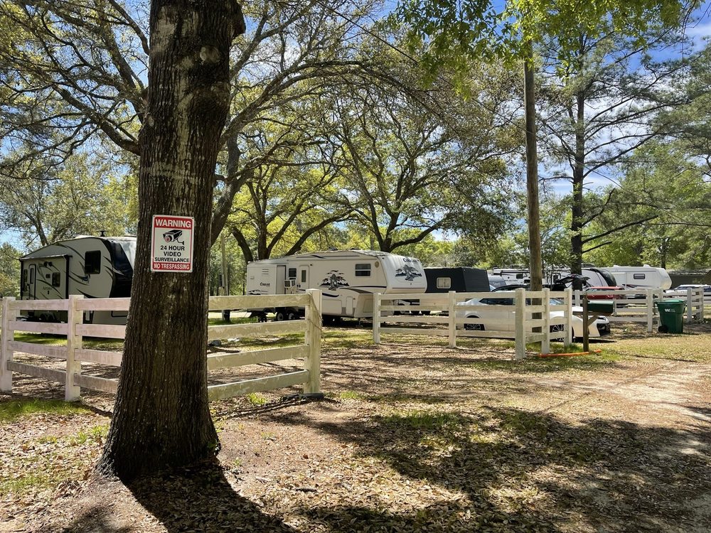 HIGHLAND RV CAMPGROUND - Updated August 2025 - 13 Photos - 3096 ...