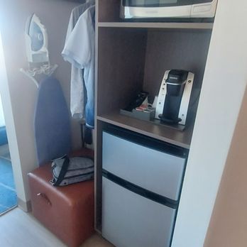 SALISH INN - Updated December 2024 - 27 Photos & 25 Reviews - 907 30th ...