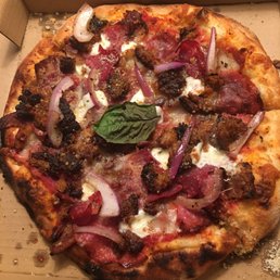 CATALYST PIZZA - Updated August 2024 - 65 Photos & 100 Reviews - 314 SE ...