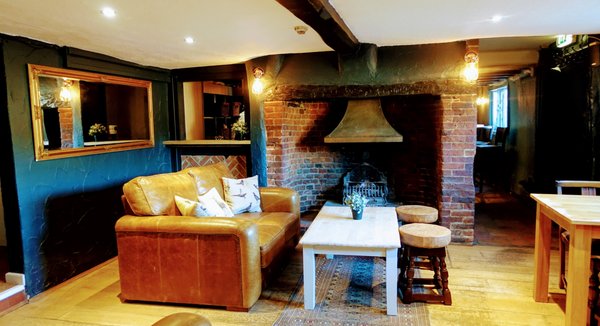 THE WHITE HART - Updated October 2025 - 15 Photos - Ampthill Road ...