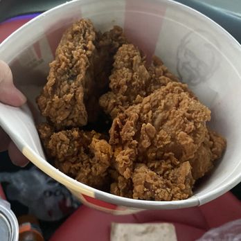 KFC - Updated December 2025 - 233 Photos & 154 Reviews - 1124 Mccully ...