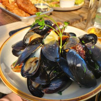 SAILING GOAT RESTAURANT - Updated March 2025 - 378 Photos & 166 Reviews ...