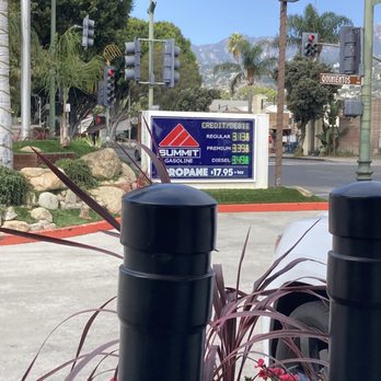 SUMMIT GASOLINE - Updated April 2025 - 15 Reviews - 8 S Milpas St ...