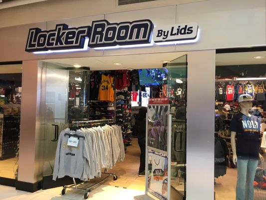 LIDS LOCKER ROOM - Updated December 2025 - 500 Port Of New Orleans, New ...