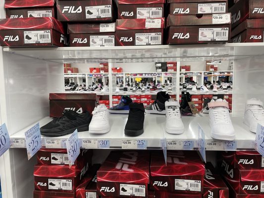 WSS - Updated May 2025 - 15 Photos & 19 Reviews - 4195 Norwood Ave ...