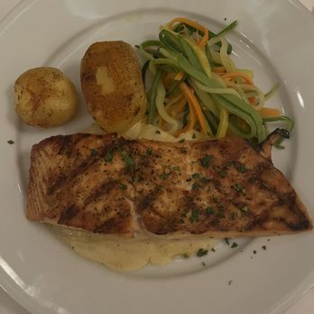 PIER 95 RESTAURANT - MARINA - Updated September 2025 - 167 Photos & 166 ...