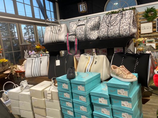 FOOTHILLS DINER - 14 Photos & 13 Reviews - 1039 Highway 35 S, Forest ...