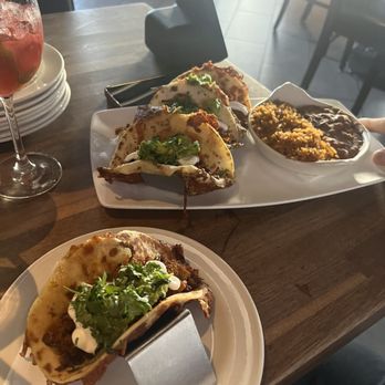 YARD HOUSE - Updated December 2025 - 1651 Photos & 1265 Reviews - 90 El ...