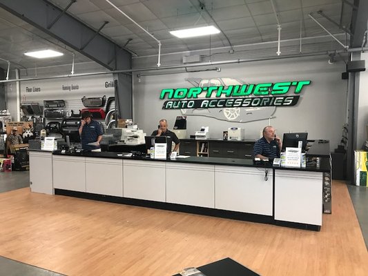 NORTHWEST AUTO & TRUCK ACCESSORIES - PORTLAND - Updated August 2025 ...