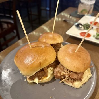 ROCA - Updated October 2025 - 303 Photos & 264 Reviews - 208 Court Ave ...